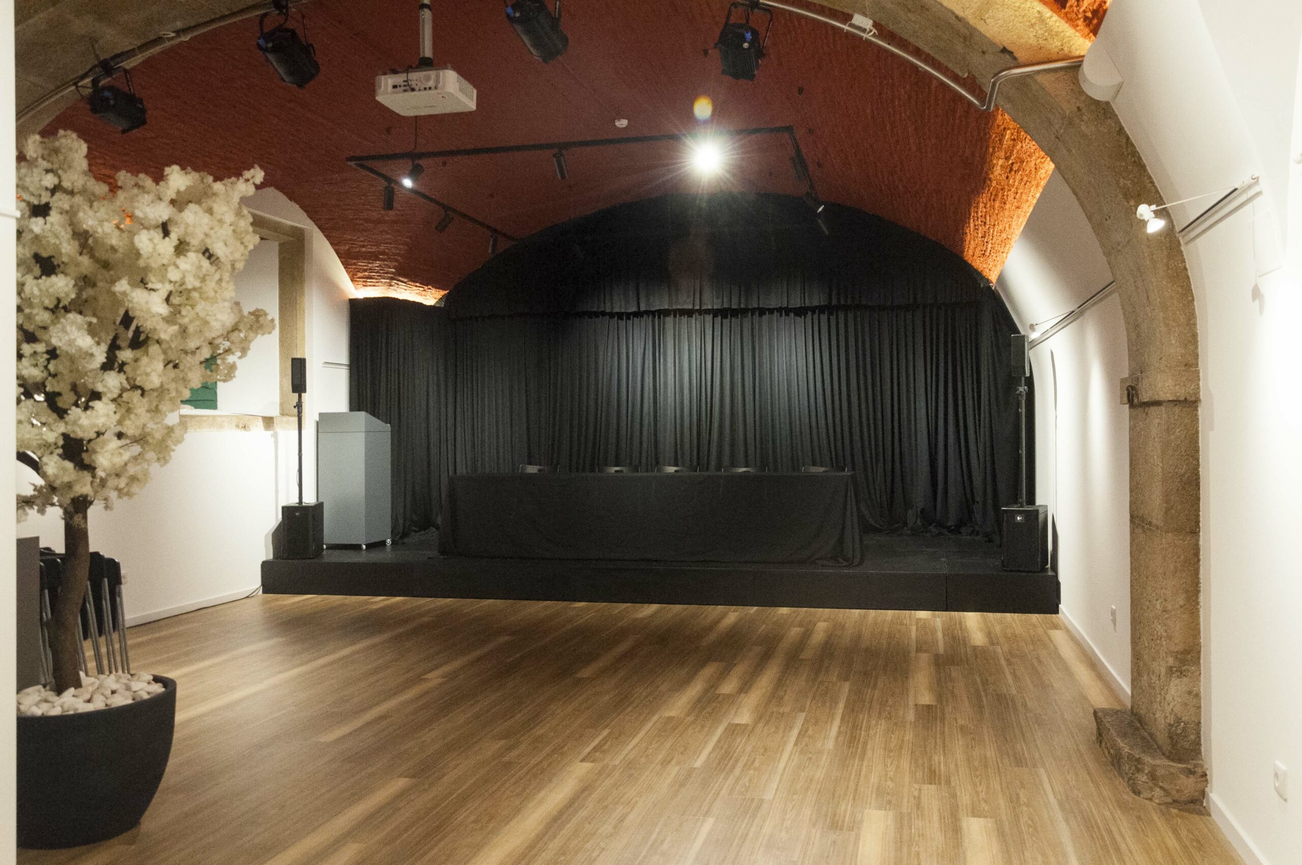 Espaço Bento Martins - Junta de Freguesia de Carnide